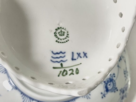 How To Date Royal Copenhagen - BOREUSTRADE